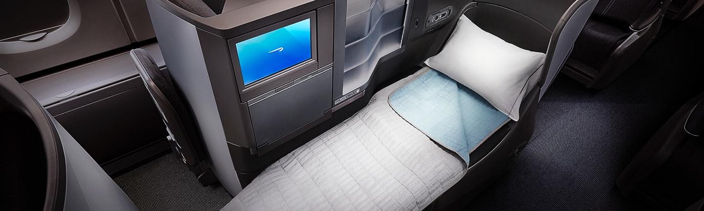 Business Class vs First Class: Differences Explained